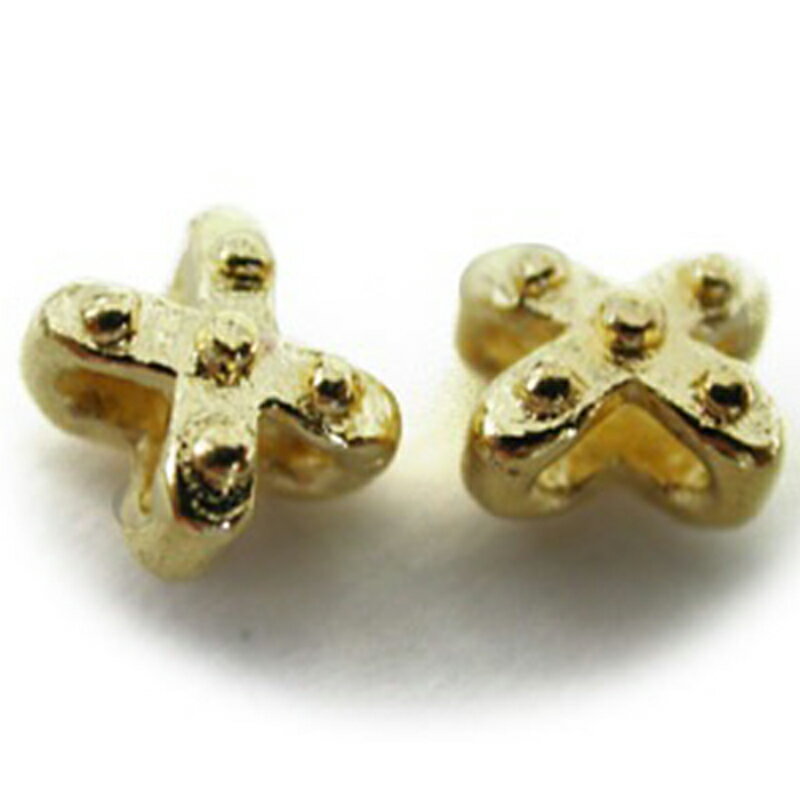 サイズ：約5.5mm 中心に通し穴が四方に開いているクロスパーツです。 日本国内でメッキ加工を行っております。