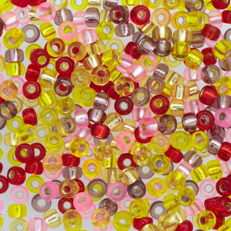 カラー番号：#3071外径：約3mm 穴の大きさ：約1.1mm ​ ビーズステッチやビーズモチーフ作り等、ビーズワークに欠かせない「シードビーズ」です。 シンプルなので幅広い用途に使用できます。【色味について】※製造ロットにより...