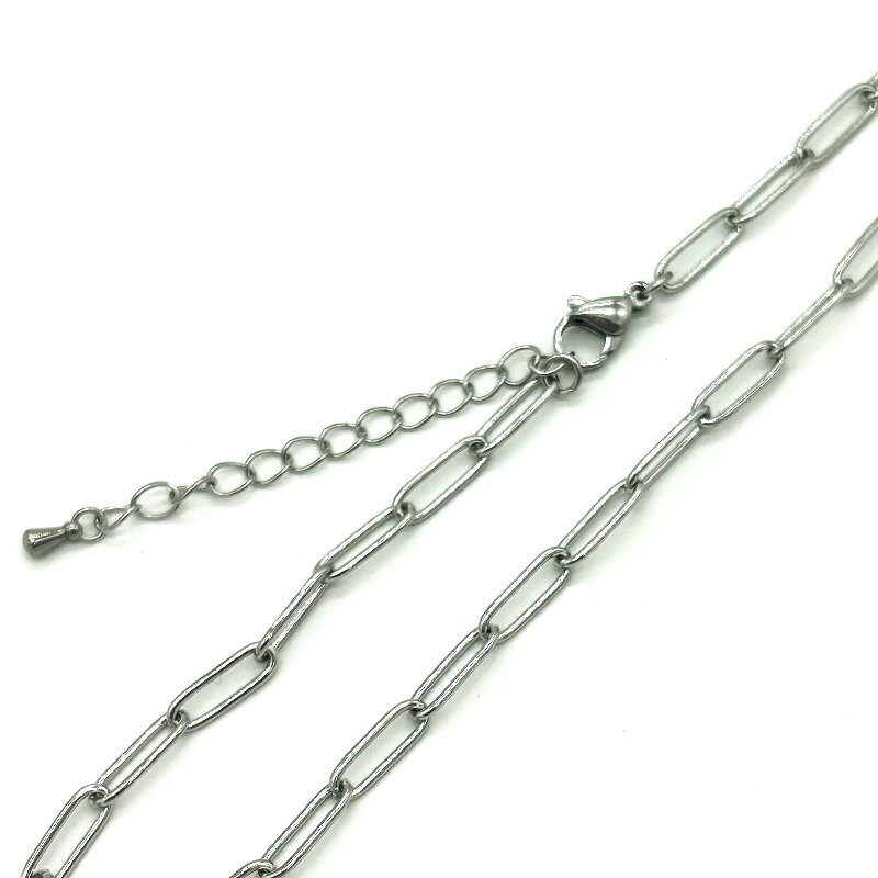 ネックレス(長小判チェーン) ステンレス製のチェーンネックレスです。 サイズ： 太さ約4mm 線径：約0.8mm 全長 45cm/60cm ステンレス素材について ◇錆びにくい、変色しにくい ステンレス(stainless)は「stain=...