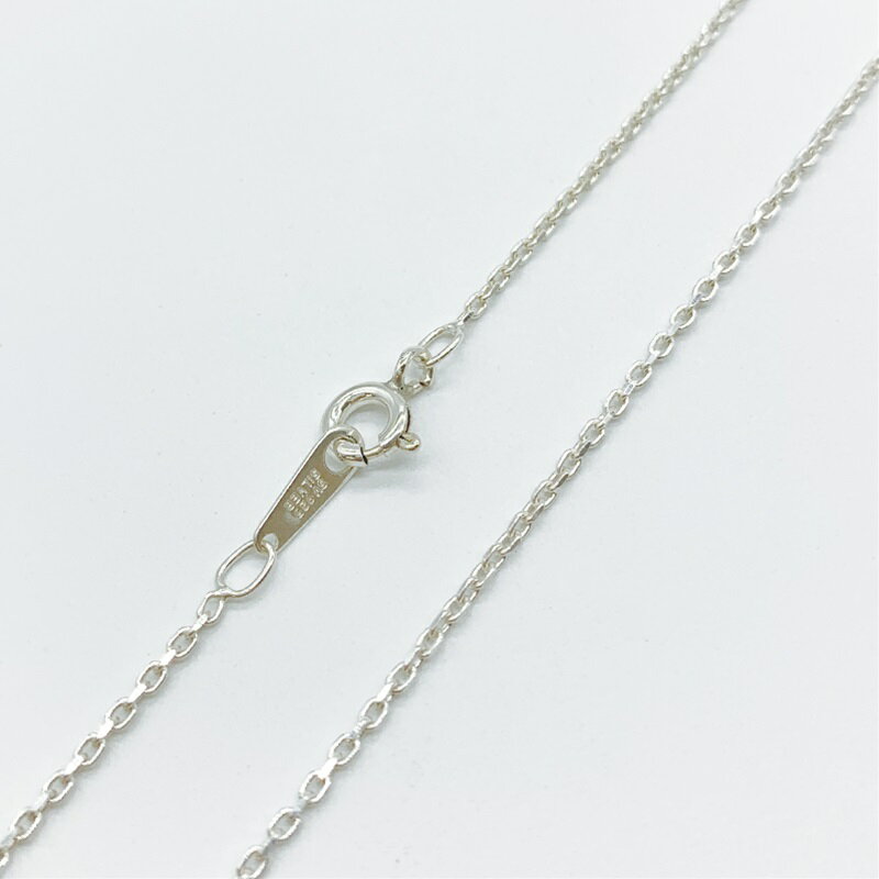 ネックレス(小判2面カット) 表面にカットのある小判(小豆)チェーンを使用した、シルバーネックレスです。 サイズ：線径0.4mm スターリングシルバー(SV925)のパーツです。 アメリカやイタリア等の海外から、高品質なシルバー製品を取り寄...