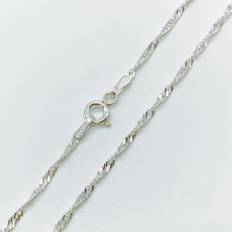 ネックレス(カットスクリュー) 表面がカットされたスクリューチェーンを使用した、シルバーネックレスです。 サイズ：線径0.35mm スターリングシルバー(SV925)のパーツです。 アメリカやイタリア等の海外から、高品質なシルバー製品を取り...