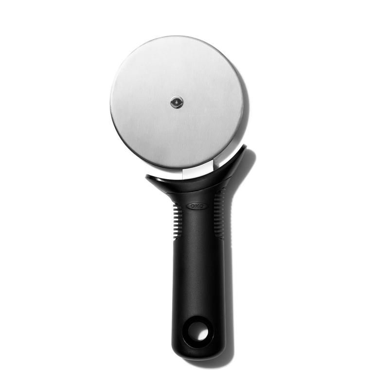 OXO Grips 大型4インチピザホイールとカッター