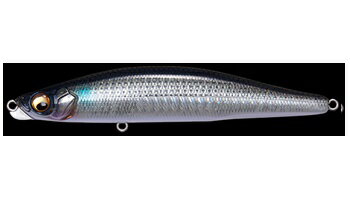ゲンマ110Sは、ランカーハンター 久保田剛之プロデュースによる、秘蔵のシンペン。 スキルや対象魚を問わず、様々なシチュエーションで自信を持って使える「バーサタイル・シンキングペンシル」として開発。最大の特徴は、頭部前面に縦方向に設けたスイ...