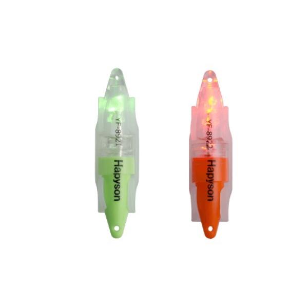 仕掛けの動きを妨げない世界最小のLED点滅集魚ライト。グリーン、レッドの点滅が魚に強くアピール！短い時合の堤防タチウオ・ツツイカ釣りから船イカ釣りに最適。ワンタッチホルダーで取り付け簡単。 【電池寿命】 連続約15時間 【光源】 高輝度LE...