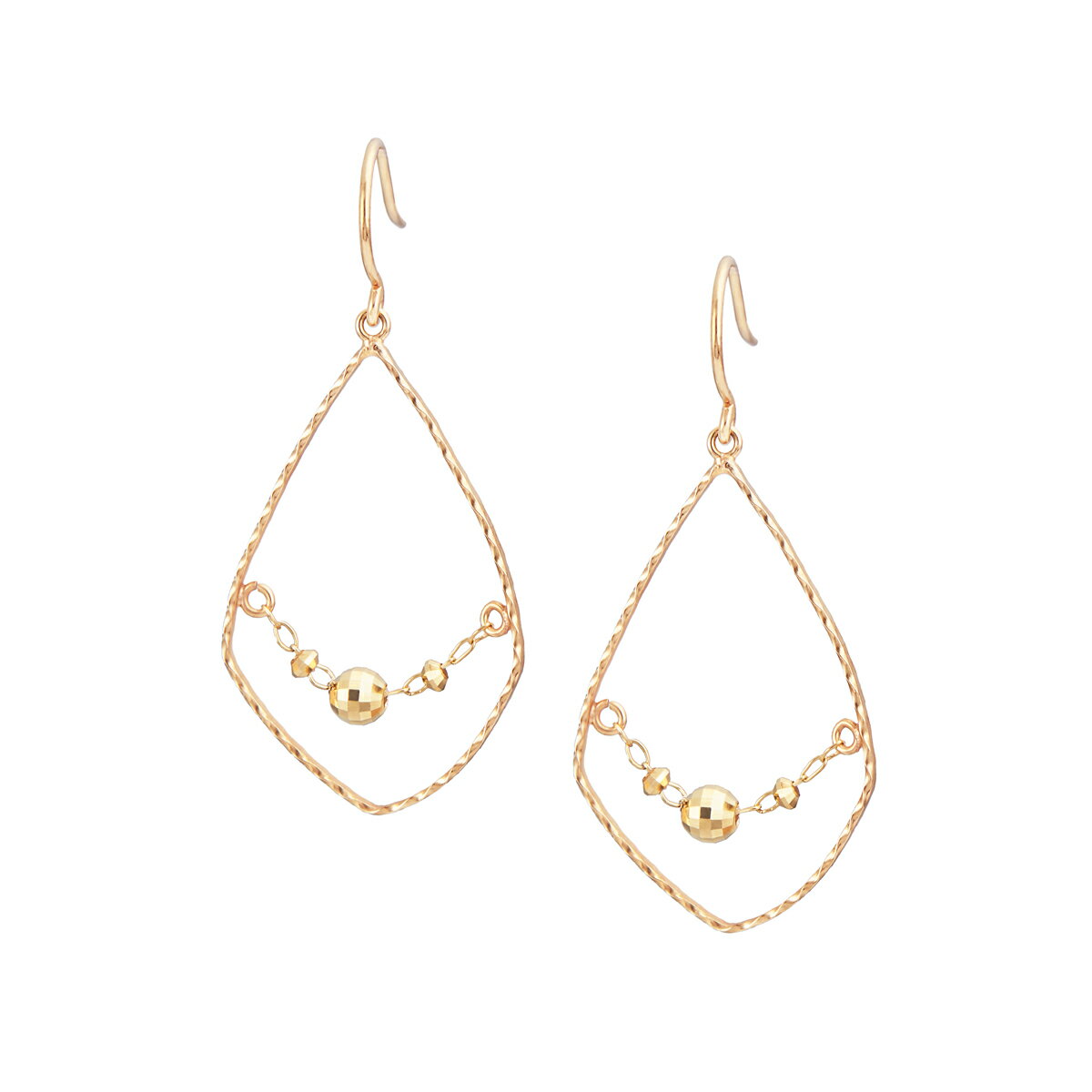 緩やかな弧を描いたドロップタイプのデザインが耳元を華やかに飾ります。揺れるミラーボールがワンポイントとなり、ワンランク上のオシャレをお楽しみ頂けます。地金素材：K10YG大きさ（縦×横）：約30×15mm※サイズガイドはこちら※有料ケースは...