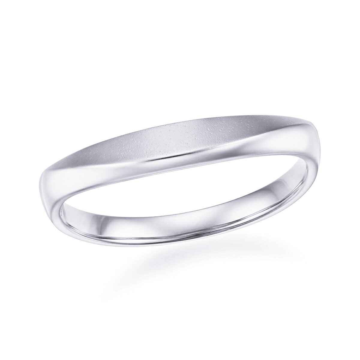 【AVENIR】重厚感がありつつも、エッジのあるクールなラインが魅力のアベニールはフランス語で「未来」。時代に合ったモダンなフォルムは、二人のライフスタイルをより洗練されたものにします。ふたりの門出を照らす光をイメージしたリング。稜線との境...