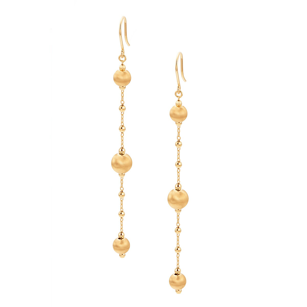 ゴールドのボールが連なったロングピアス。動くたび耳元で揺れ、視線を集めます。存在感のあるデザインなので、コーディネートのアクセントにおすすめです。地金素材：K18YG大きさ（縦×横）：約72.5×6mm※サイズガイドはこちら※有料ケースはこちら