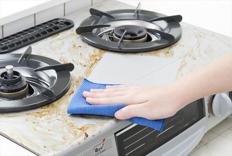 マイクロファイバー（超極細繊維）がホコリや微粒子をつかみ取ります。 洗剤を使わなくても少量の水を含ませるだけで着いた汚れをスッキリ落とします。 窓ガラス・車のフロントガラス・鏡などのガラス面に 電子レンジ・ガスレンジ・冷蔵庫等の台所用品に ...