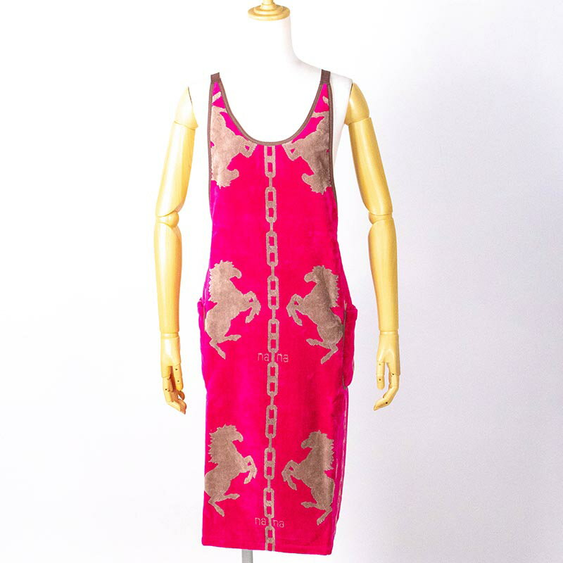 ナナ製品は意匠登録された独自のデザインと発色の豊かさ、肌触りの良さを追求する為、日清紡テキスタイルにてナナ製品向けに特別配合されたコーマ糸を使い、織りつけから最終縫製に至るまで今治の自社工場にて一貫生産を行い、プレミアムグレードを保っており...