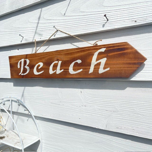 商品紹介ウッド、ビーチ ガイダンスサイン、誘導看板風 オブジェ「ビーチ、ナチュラルカラー」海を感じる置物、南国テイスト、ハワイアン雑貨ハンドメイド品BEACH　インテリア、木製、置物feelthesea海を感じるマリンインテリア南国テイスト...
