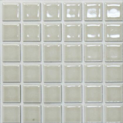 特徴 モザイクタイル【ランドマーク】 タイルらしい表情と、タイルの光沢が魅力的なランドマーク。 カウンター上・下などにラインで貼って、モダンな演出はいかがですか? 本物のタイルがシートにまとまっているから、それを好きな所に貼るだけで簡単DI...