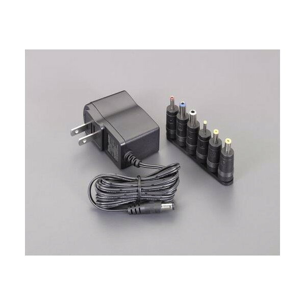 特徴 ●定格出力…AC100V(50/60Hz) ●コード長…1.8m ●サイズ…55×25×38mm ●重量…70g ●交換プラグ6個付 ●スイッチング式 ●安定化回路内蔵で、電圧変動が少なく機器にやさしいです。 ●定格出力…DC6V/1...