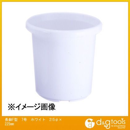 特徴 植え替えにとっても便利な内面カット設計で、観葉植物など、背丈のある植物に最適です。 鉢植。 通水性・通気性のよい底穴構造になっています。 スタッキングサイズ:33mm 土容量:4.3L 仕様 サイズ 215φ×225mm カラー ホワイト
