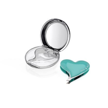 特徴 ●全長(mm):50 ●幅(mm):39 ●カラー:グリーン ●材質:ステンレス ●ハート型の耐磁性のある毛抜き。 ●5倍鏡の付いた、エレガントでコンパクトなケースがセットになっています。 ●お肌を傷つけることなく、しっかり毛をつかみ...