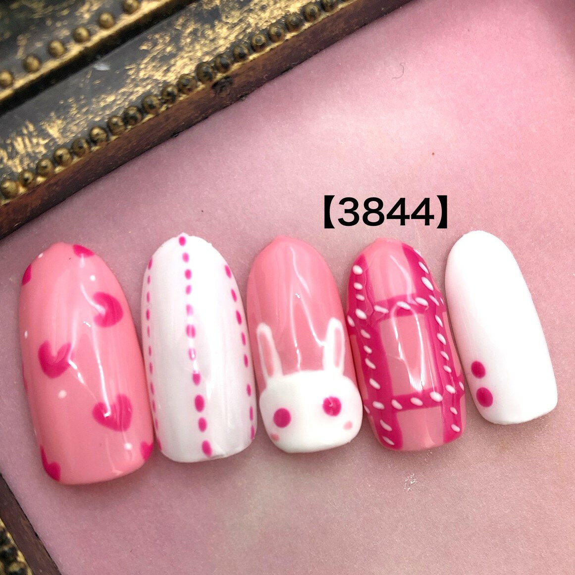 商品情報セット内容チップの装着・着脱の説明書チップを装着するテープ1回分サイズ/寸法サイズ寸法に関しましては、ご選択のチップ種類（ 「ロンルラウンド・ショートオーバル・カジュアルラウンド・カジュアルスクエア 」の中のいずれか）の画像に記載し...