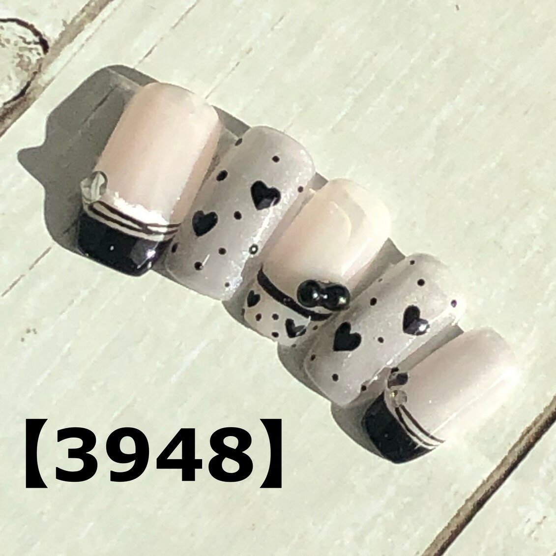 商品情報セット内容チップの装着・着脱の説明書チップを装着するテープ1回分サイズ/寸法サイズ寸法に関しましては、ご選択のチップ種類（ 「ロンルラウンド・ショートオーバル・カジュアルラウンド・カジュアルスクエア 」の中のいずれか）の画像に記載し...