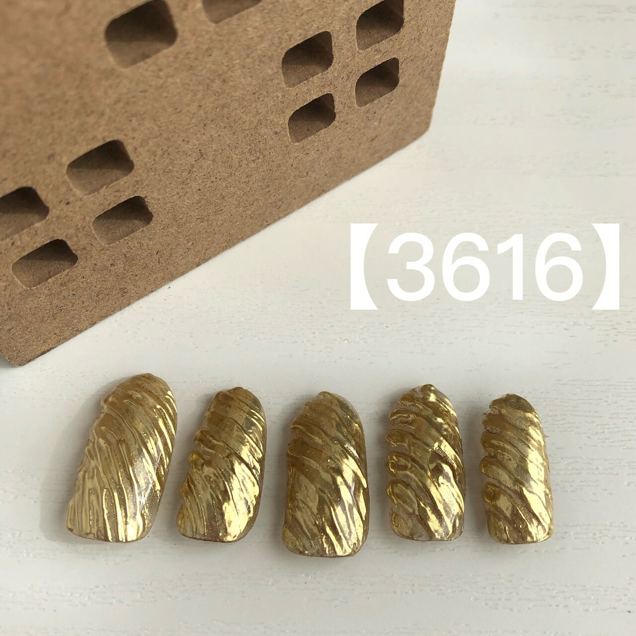 商品情報セット内容チップの装着・着脱の説明書チップを装着するテープ1回分サイズ/寸法サイズ寸法に関しましては、ご選択のチップ種類（ 「ロンルラウンド・ショートオーバル・カジュアルラウンド・カジュアルスクエア 」の中のいずれか）の画像に記載し...