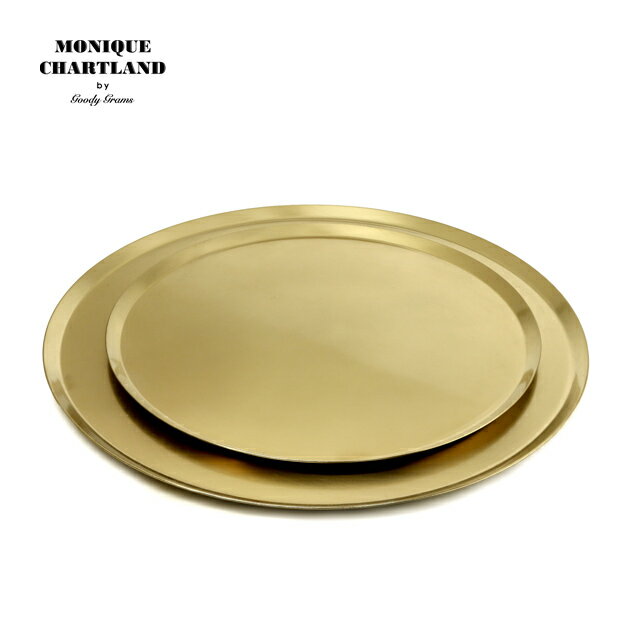 商品説明 金属製のラウンドトレイです。薄くシンプルなデザインで、光沢のあるゴールドカラーが高級感を演出します。自宅のインテリアトレーや装飾品のディスプレイ用としても活躍します。 商品仕様 Sサイズ サイズ:直径23.8×高さ0.8cm Lサ...