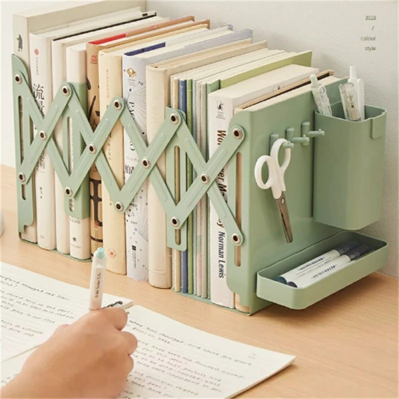 【商品コード】：y557964 【材質】：スチール、真鍮 【カラー】：ホワイト、グリーン、ブルー、パープル ※伸縮させる際や利用する際は必ず真っ直ぐ行ってください。曲げると破損の原因となります。 ※個体差やロット・モニター環境等により、色味...