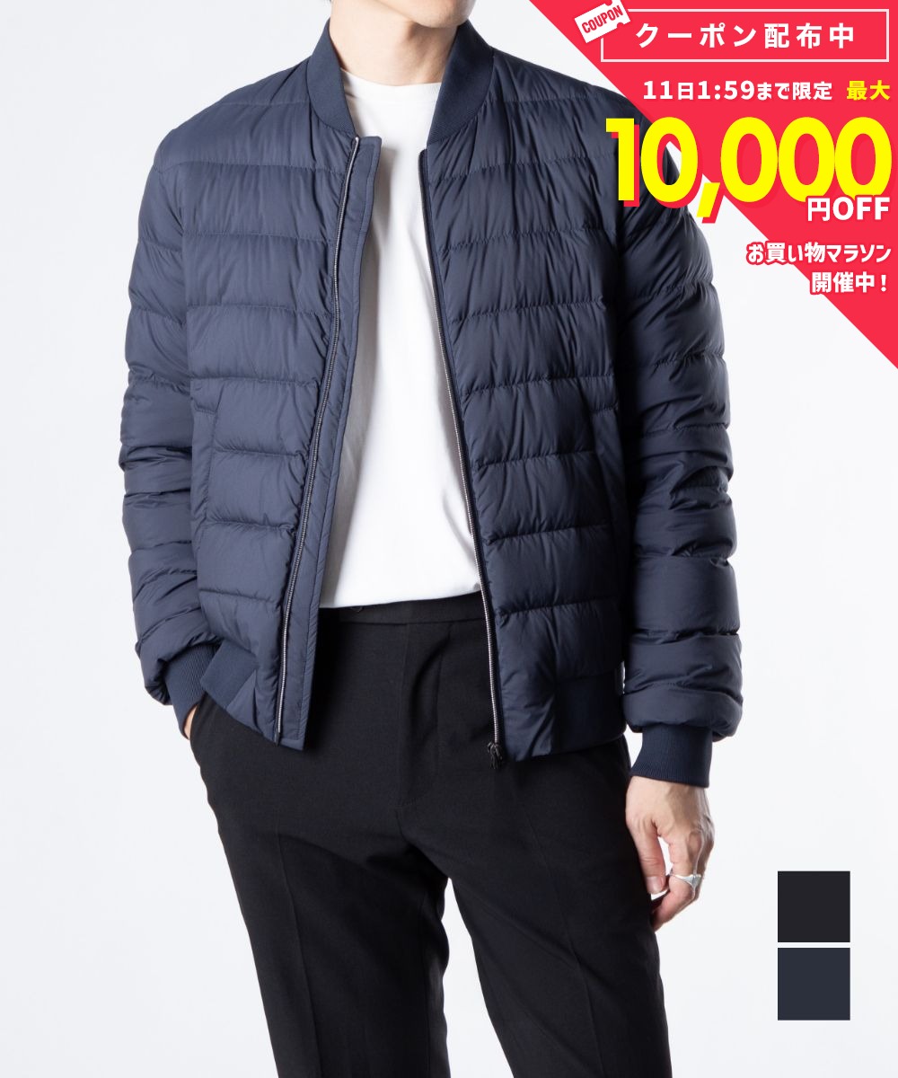 ITEM INFORMATIONヘルノ HERNO PI010ULE 12456Z メンズ ジャケット第二次世界大戦後まもなく、飛行機の潤滑油だったひまり油で処理されたコットンを目にしたジョゼッペとその妻アレッサンドラはレインコートを製作。...