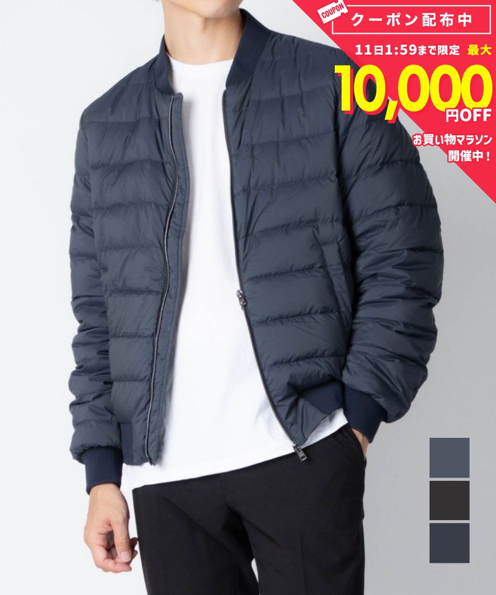 ITEM INFORMATIONヘルノ HERNO PI010ULE 19288 メンズ ダウンジャケット第二次世界大戦後まもなく、飛行機の潤滑油だったひまり油で処理されたコットンを目にしたジョゼッペとその妻アレッサンドラはレインコートを製...