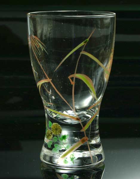 ギフト対応生産限定品 京焼き絵付け 冷酒グラス ギフト 十二ケ月花鳥図（芦）【サイズ】径5×H8.5cm　容量70ml【材質】ガラス【数量】 1 紙箱※生産限定品につき3週間ほどかかる場合がございます。ご自分用だけでなく、お返し、贈答品、贈...