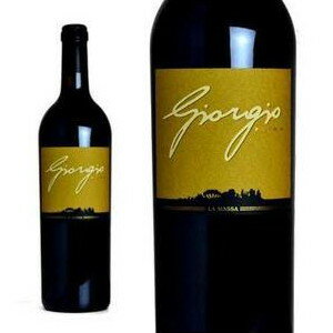 ワインアドヴォケイト94点+！ キアンティ・クラシコの新境地を 目指した個性豊かでエレガントな ワイン造りに情熱を注ぐ ジャンパオロ・モッタ最高峰赤ワイン！ ラ　マッサは、キャンティーのパンツァーノという風光明媚な町の丘陵地に有ります。15...