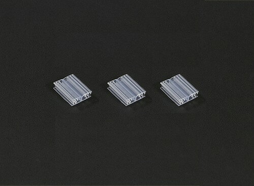 ●商品サイズ（単位mm):24×21×7●セット内容:3個×1セット●重量（g）:17g●材質:PVC●包装サイズ:60×90×25●生産国:中国十字型パーテーション用拡張用パーツ！別売のパネル（小・大・特大）と連結可能！