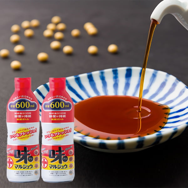 名称 しょうゆ風調味料 内容量 味マルジュウ新鮮ボトル600mL×2本 原材料 しょうゆ(小麦・大豆を含む、国内製造)、糖類(砂糖、ぶとう糖)、食塩、宗田かつお削りぶし、さば削りぶし、煮干、かつお削りぶし/アルコール、調味料(アミノ酸等)、...