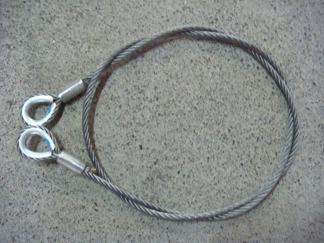 　JIS玉掛ロック加工ワイヤー スリングワイヤー 18mm　両シンブル入り ロック止めワイヤー / 両シンブル入り ★玉掛ロック加工ワイヤー　両シンブル入り★ロープ径：　18mmシンブル内寸：　約76mm×48mm《シンブルの詳細寸法は、下...