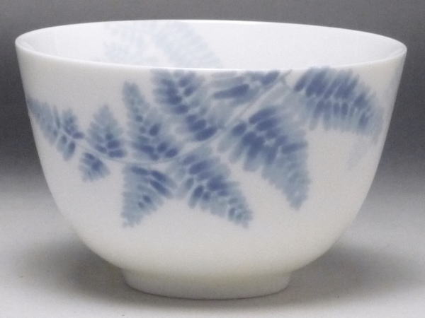 サイズ直径85mm×高さ53mm約90g容量　約120cc満水容量　約170cc等級説明この商品は、B級品です。鉄粉・歪み・色むら・研磨痕などがあります。在庫説明この商品は、弊社在庫商品です。通常、即日〜2営業日で発送いたします。※食器（陶...