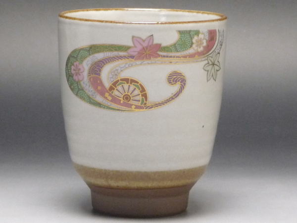 サイズ直径70mm×高さ82mm約120g容量　約140cc満水容量　約180cc等級説明この商品は、B級品です。鉄粉・歪み・色むら・研磨痕などがあります。備考電子レンジで使用できません。在庫説明この商品は、弊社在庫商品です。通常、即日〜2...