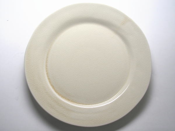 サイズ直径255mm×高さ25mm約720g等級説明この商品は、B級品です。鉄粉・歪み・色むら・研磨痕などがあります。在庫説明この商品は、弊社在庫商品です。通常、即日〜2営業日で発送いたします。※食器（陶器・磁器）の性質上、色むら・若干のサ...