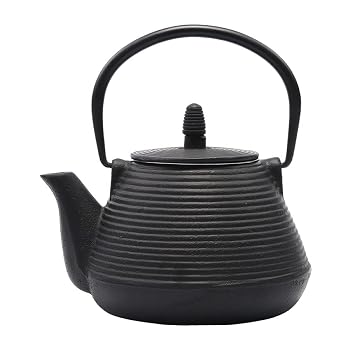 【中古】小鉄瓶 鋳物鍋 日本 南国料理 茶釜 古鉄鍋 お茶セット ギフト 0 8本 茶?【メーカー名】【メーカー型番】【ブランド名】【商品説明】小鉄瓶 鋳物鍋 日本 南国料理 茶釜 古鉄鍋 お茶セット ギフト 0 8本 茶?材質：銑鉄正味重...