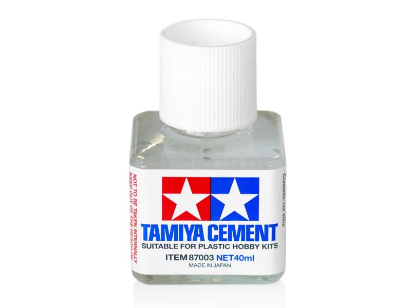 タミヤ(TAMIYA) メイクアップ材シリーズ No.3 タミヤセメント(角びん) 40ml 模型用接着剤 87003正味量:40mlプラスチックモデル作りの必需品、接着剤使用中の安定を重視して決められた四角いビンスチロール樹脂系接着剤用途...