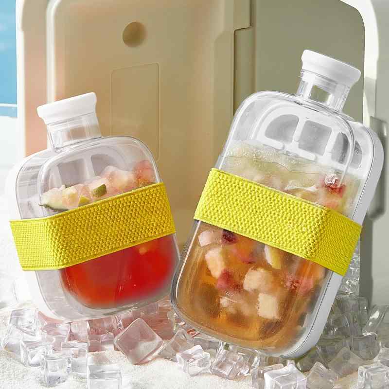 ZASA製氷皿 押し出し式 ストロー付き ワンタッチで氷取り出し プレス式製氷ポット 四角氷 氷 容器大容量アイストレー ウイスキー 氷 製氷機 氷取り出しやすい アイスキューブ 脱着簡単 冷凍【 2WAYデザイン】冷凍庫で氷を作り、そのま...