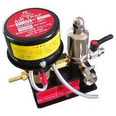 フクハラ オートエアートラップ P12HE接続口径:入口R1/4、出口R1/4×8タケノコ使用圧力(MPa):1.5幅(mm):100奥行(mm):186高さ(mm):136ドレン排出量([[立方センチメートル]]/回):415流体温度:2...