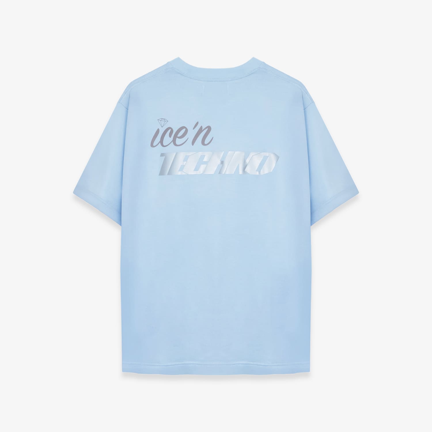 ICE & TECHNO | ICE'N TECHNO LOGO TEE (LT.BLUE) 車のヘッドライトやフラッシュ撮影で浮き上がるリフレクタープリントを採用した定番のロゴTシャツ。一枚着としての存在感はもちろん、レイヤードやタックイ...