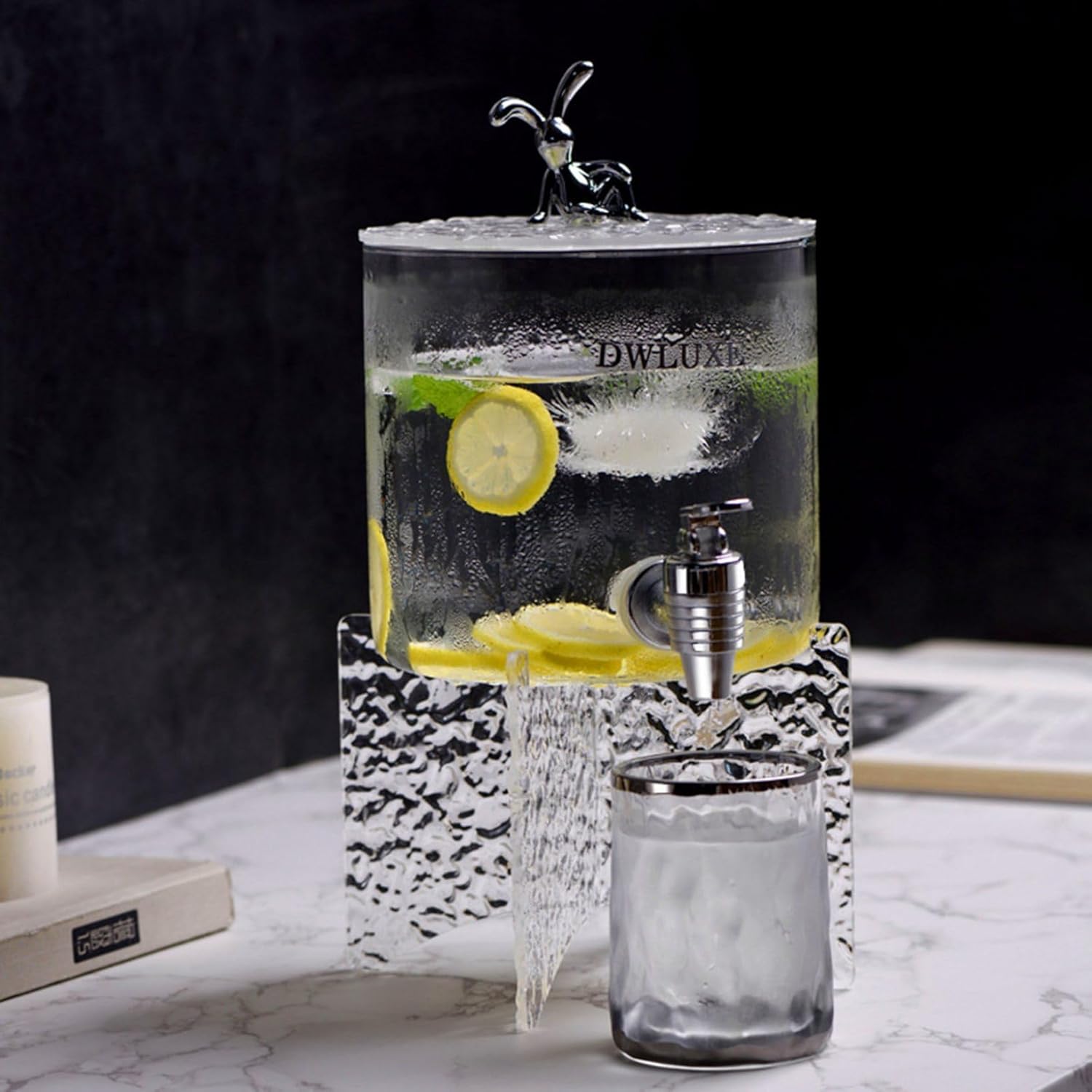 - サイズ：16*15*32cm- 素材：ガラス製（酸・アルカリ耐性）- 特徴：広口設計で洗浄が簡単、ステンレス製の蛇口付き- 容量：2.6L (冷蔵庫での保管に最適)- 用途例：梅酒、プラムワイン、ジュース、ビール、水、カクテル、ソフトド...