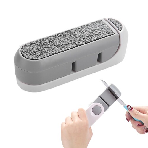 Doyime 包丁研ぎ 包丁研ぎ器 ダイヤモンド シャープナー 研ぎやすい 高い切れ味回復 滑り止め 扱いやすい 粗研ぎ 仕上げ研ぎ 包丁専用 【多段研ぎ】このシャープナーは荒研ぎと細研ぎの2段階を備えており、段階的な研ぎによって刃物の高い...