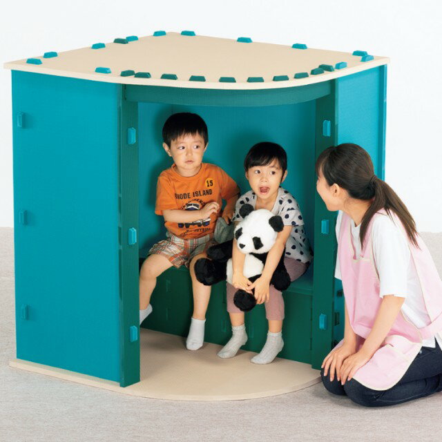 ●一人になって心を落ち着かせる空間 ●保育施設に特化したカームダウンスペースです。 ●気持ちを落ち着かせたいときにすぐに駆け込める避難場所として使えます。 ●カーテンを閉めれば、中は暗くなります。 ●カーテンを外せば、ままごとハウスとして遊...