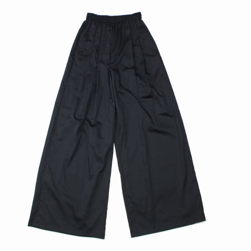 サイズ: 表記0_INT-ウエスト64cm(伸縮性あり）、股上39cm、股下80cm、わたり幅32cm、裾幅38cm カラー: ブラック コンディション: Sランク 素材: 綿100% 裏地-キュプラ100% コメント: Graphpape...