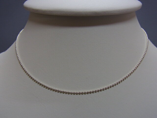 商品詳細 素材 SILVER925 サイズ 長さ40cm 備考 ※別売りの革ひもとリボンひものペンダントに組み合わせて装着できます。シルバー 40cm ボール チェーン SILVER925 ♪♪♪ペンダントチャームとの組み合わせ♪♪♪∞∞∞...