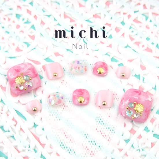 [商品説明]＜フット版＞きゅんとする桃色ピンクカラーに、貝殻デザインモチーフネイル。クリアなシースルーがピンクカラーと貝殻デザインにマッチ！一押しネイルです＊ネイリスト：Risa