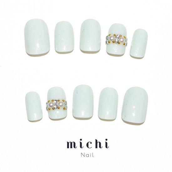 [商品説明]目立ちすぎないブルーなのでブライダルネイルにも使えるシンプルデザインのネイル。