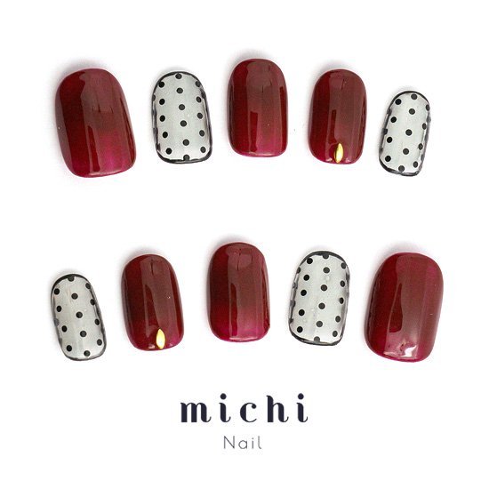 [商品説明]ボルドー色とシースルーのドットが大人な上品ネイルです。