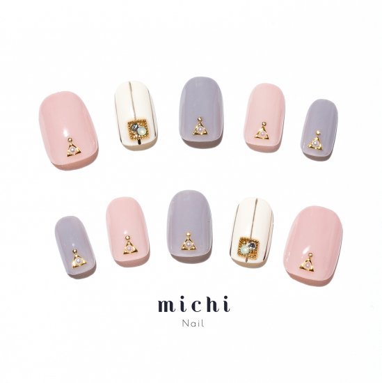 [商品説明]落ち着いたカラーとストライプがアクセント。オフィスでもデートでも、どんなシーンにもマッチするデザインです。ネイリスト：haruka