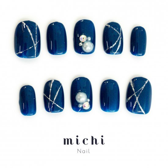 [商品説明]秋冬カラーにスタイリッシュなラインアートをあわせて。パールで大人なイメージを。