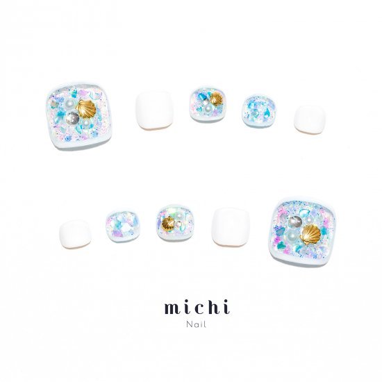 [商品説明]オーロララメクリアベースにキラキララメ、ホロ&シェルを入れて海の中をイメージ。爽やかなネイルに。