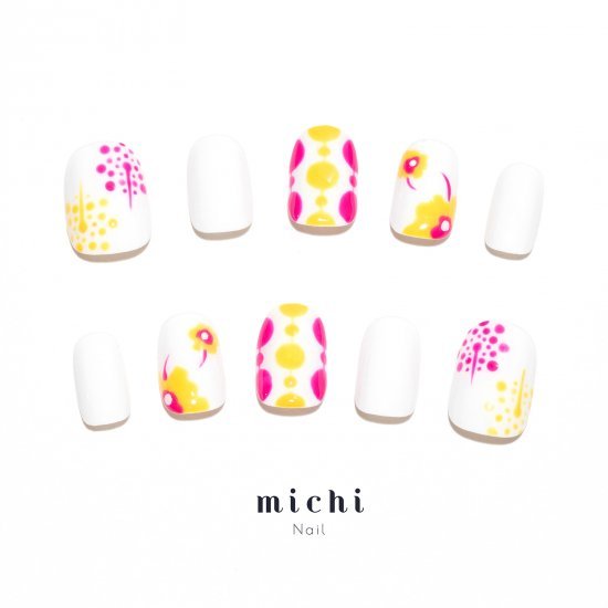 [商品説明]ホワイトベースに流行りの北欧風アートをフーシャピンク×イエローでまとめました。カジュアルなスタイルに合わせても○